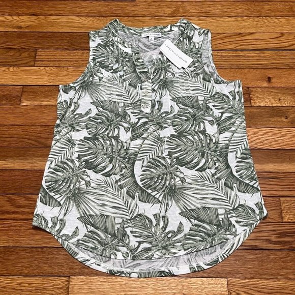 Notations | Tops | Notations Sleeveless Blouse Size Small Banana Leaf ...